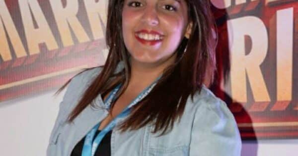 Inès Reg : taille, âge et biographie de l'humoriste - Sortition